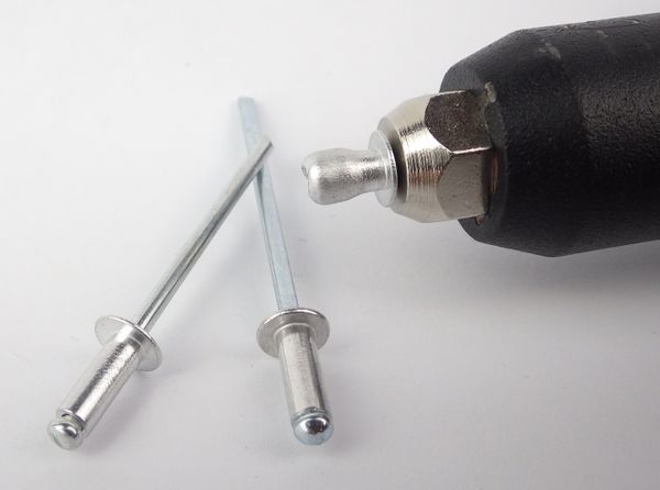 Material:Rivets - CoMakingSpace Wiki